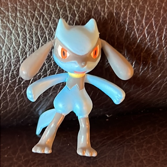 Pokemon | Toys | Pokmon Vinyl Figure Select Riolu | Poshmark